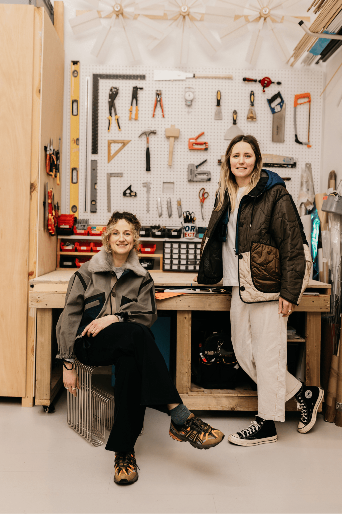 Isabel & Helen – Marfa Stance